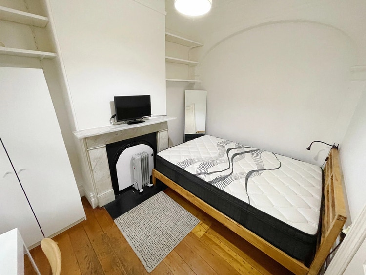 Share house Surry Hills, Sydney | $375pw, 2 bedroom house | GayShare.com.au