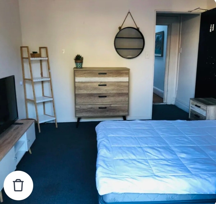Share house Camperdown, Sydney | $430pw, 4+ bedroom house | GayShare.com.au