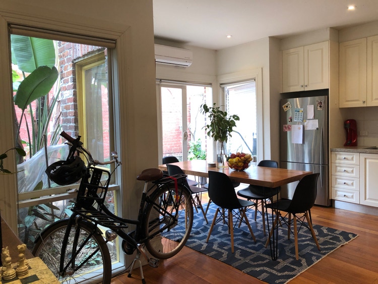 Share house Carlton, Melbourne | $254pw, 4+ bedroom house | GayShare.com.au