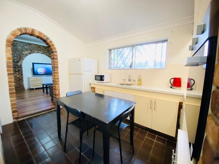 Share house Newtown, Sydney | $475pw, 4+ bedroom house | GayShare.com.au